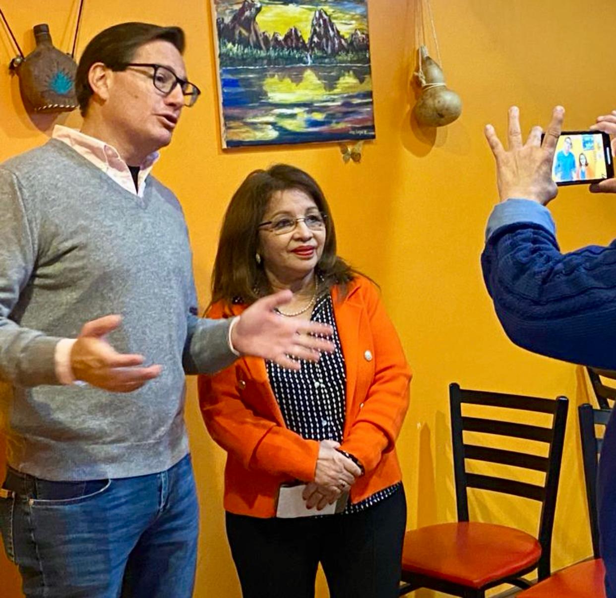 DIÁLOGOS CON “CHILANGOS” EN CHICAGO… - Periódico La Prensa